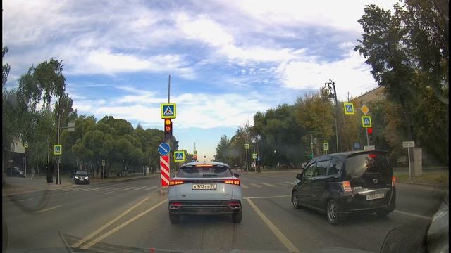 Таксируем из Боровского прямиком на набережную Туры! 🚗 Красивый спуск с Масловского взвоза | 4K