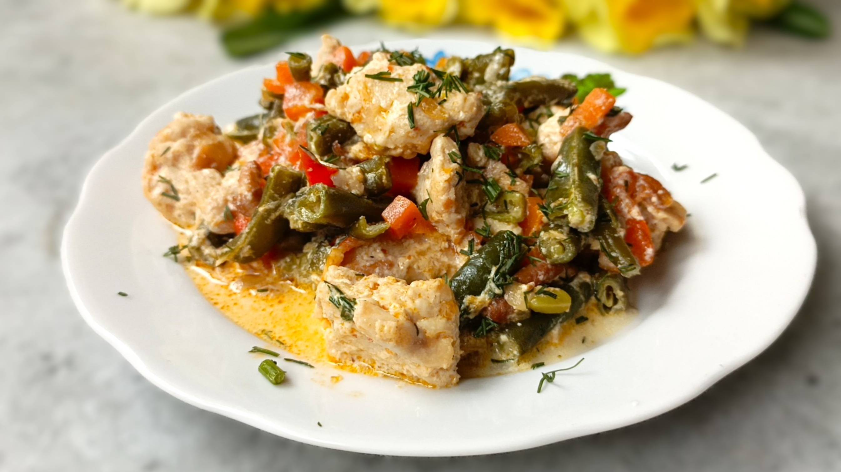 Стручковая фасоль с фаршем и овощами в сливках - вкусно и просто