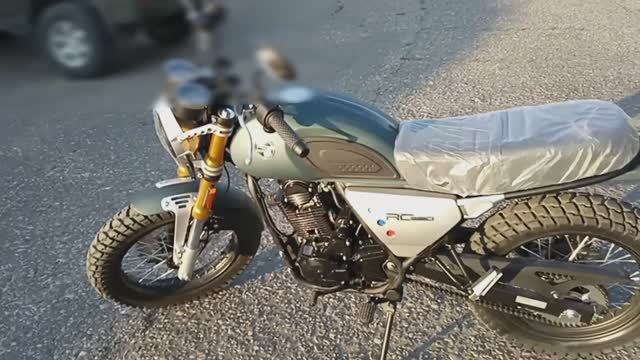 Мотоцикл Racer Triumph RC-250CK-A после сборки.