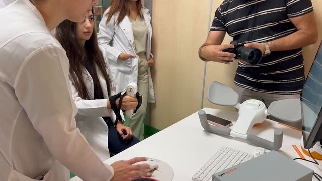 Новое оборудование в клинике Yeni Robotik Reabilitasiya Merkezi в Баку