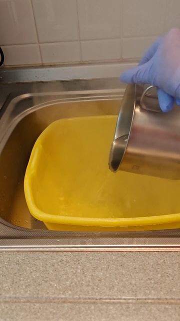 Мало кто знает, как легко отмыть стеклянные крышки до блеска! #diy