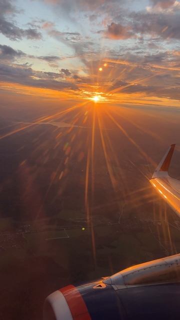 Кто видел закат, красивей этого?