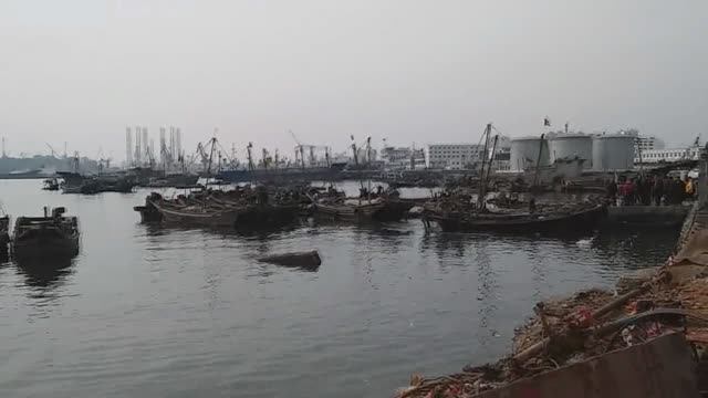 Китайские прибрежные баркасы