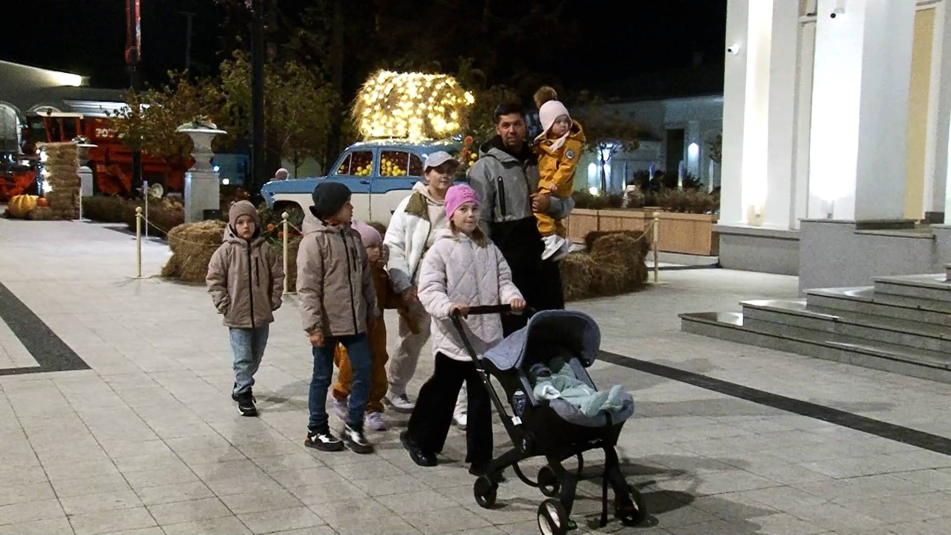 ТАМ, ГДЕ ЦАРИТ ЛЮБОВЬ