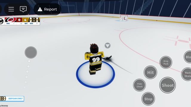 Играю в хоккей раш в Roblox