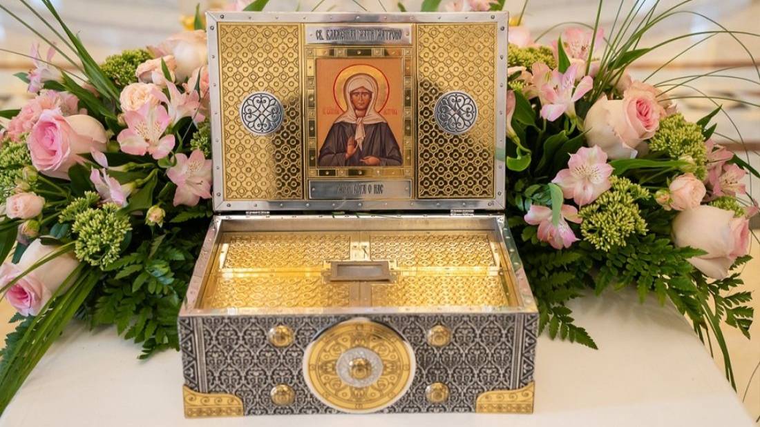 Духовенство и прихожане Рождественского храма помолились свт.Матроне Московской