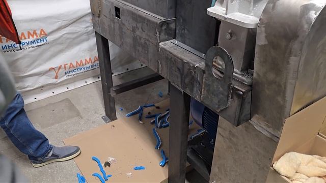 Измельчение Eva на шредере ИШМ-220-500