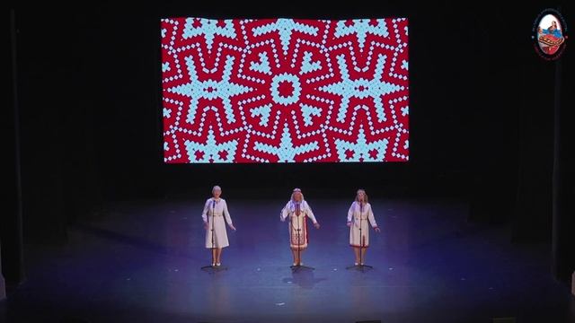 4. «Марий Лун» – Вокальное трио «Вис-Вис»