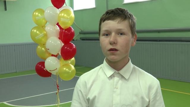 Проект «Верный отличник» помог школе села Полдневая провести капитальный ремонт спортзала