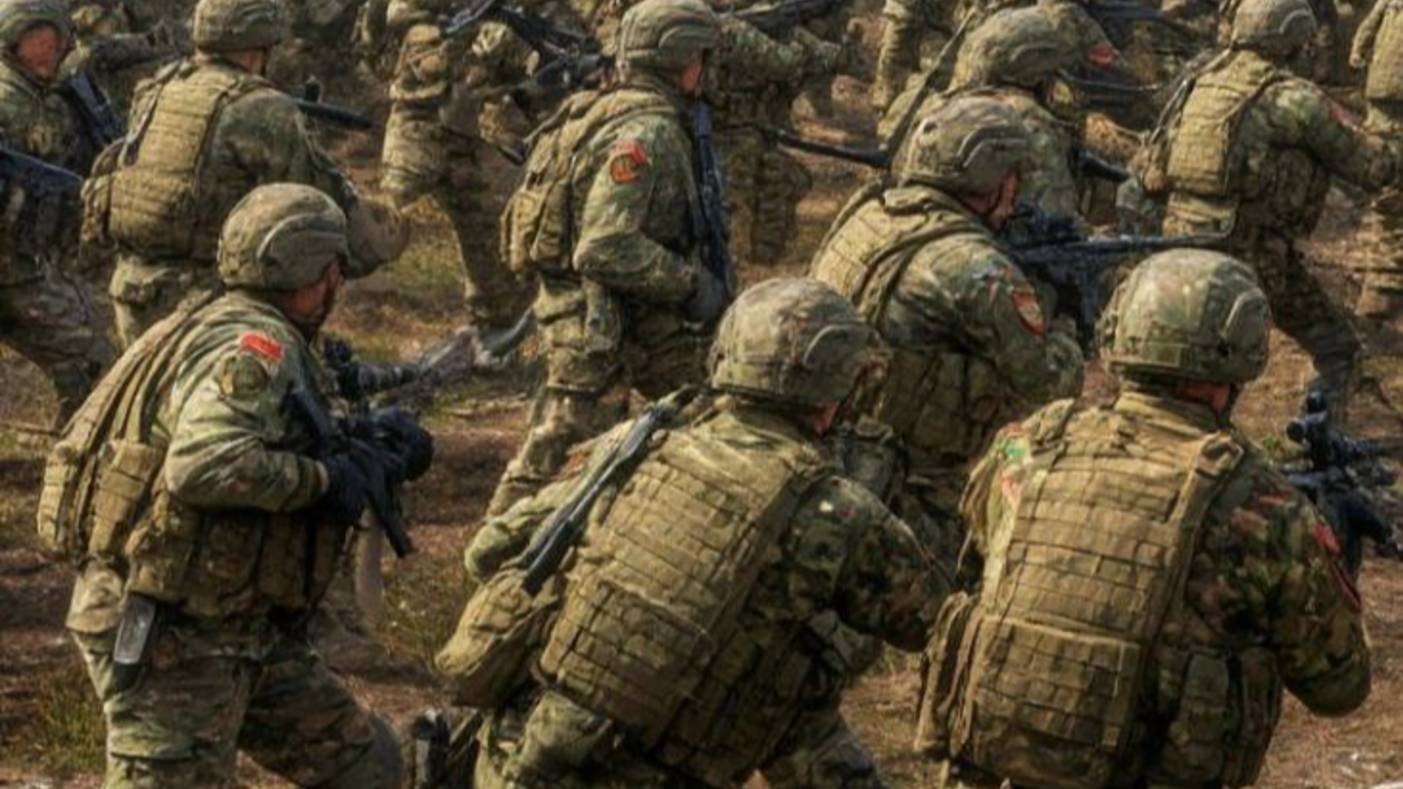 Боевой марш V400024