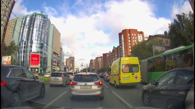 Дорога Боровский - Тюмень на видеорегистраторе | БЦ Тюмени + район Логунова | 70mai Dash Cam