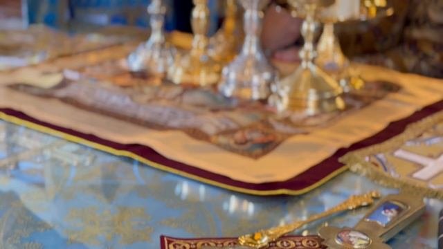 МИТРОПОЛИТ ИГНАТИЙ СОВЕРШИЛ БОЖЕСТВЕННУЮ ЛИТУРГИЮ В ПОКРОВСКОМ СОБОРЕ Г. САРАТОВА