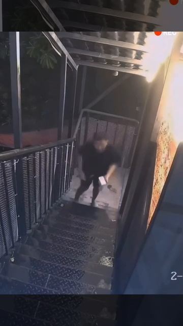 Судя по звуку, с первого раза не понял