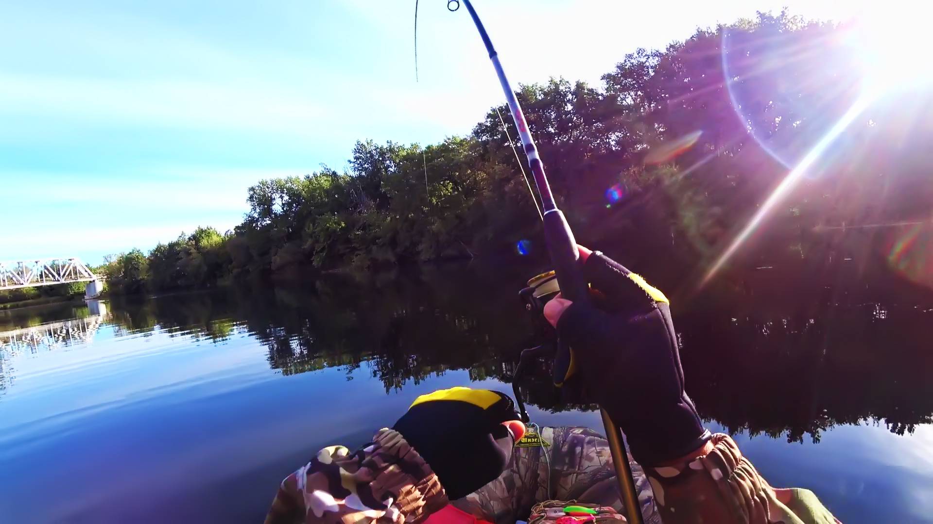 ЛОВЛЯ ЩУКИ НА РЕКЕ РЫБАЛКА НА СПИННИНГ В ОКТЯБРЕ