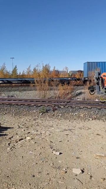 Локомобиль СТАНИСЛАВ-705 маневровый пневмоколесный локомотив в работе #железнаядорога #трактор #локо