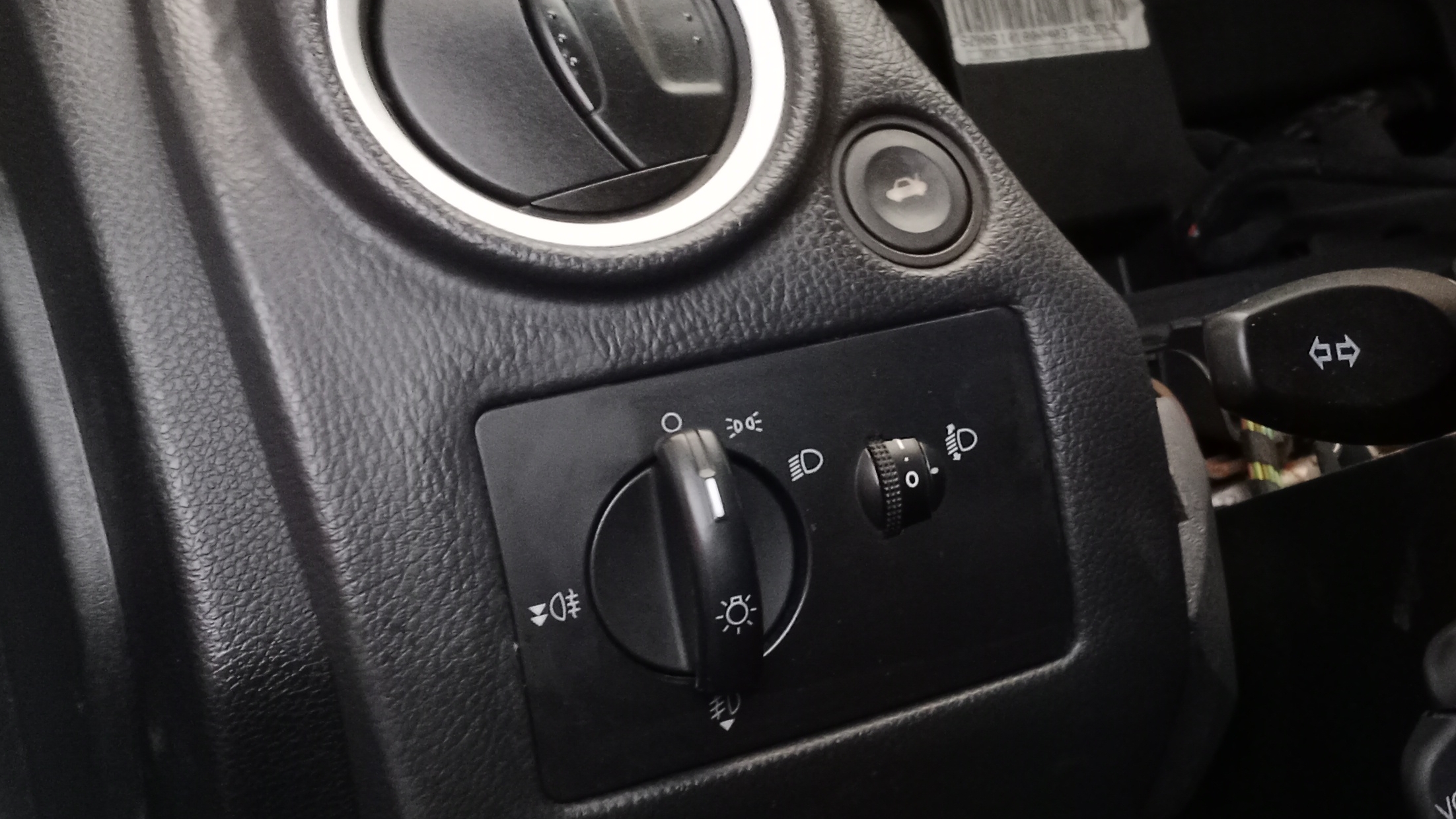 Форд фьюжин/как снять блок управления светом.