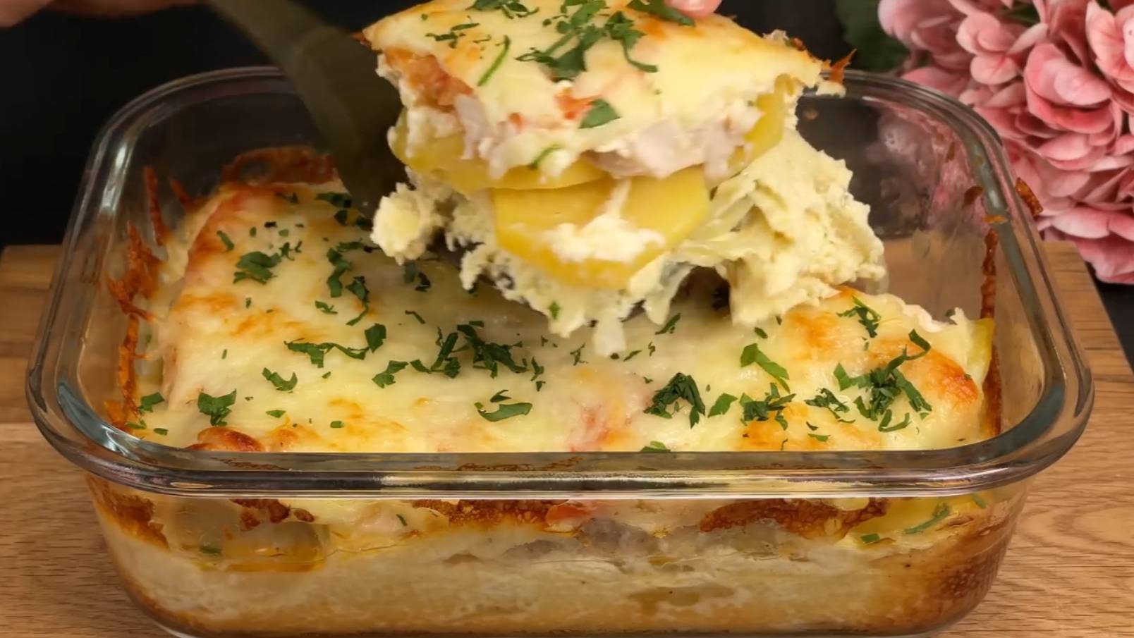 Куриная запеканка | Картофель с куриным филе | Яично-сливочная заливка и сыр