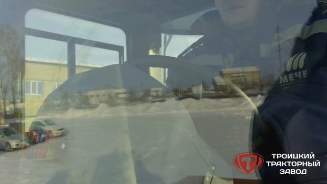 Локомобиль СТАНИСЛАВ-705 (маневровый локомотив на комбинированном ходу) с навесным оборудованием