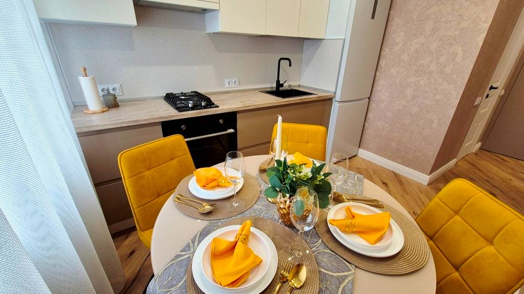 ПРОДАЕТСЯ 2к. квартира по адресу г. Омск, ул. Иртышская Набережная д. 14