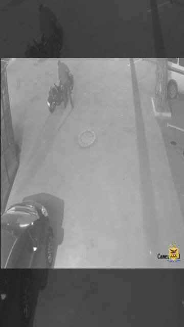 В Чите подозреваемый в покушении на угон не смог справиться с весом и габаритами мотоцикла