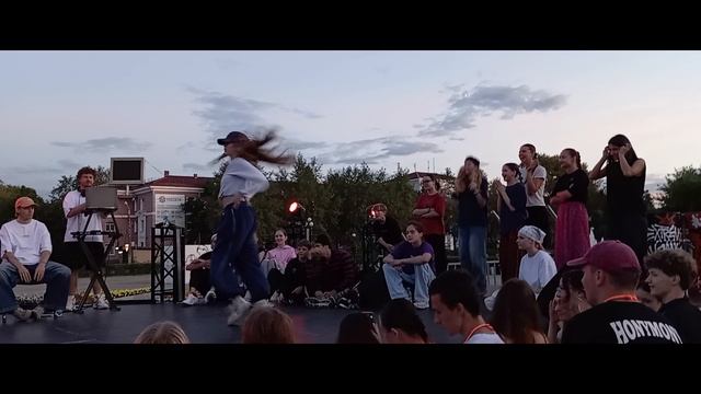 .trashed-1761918372-VID_20250801_205235