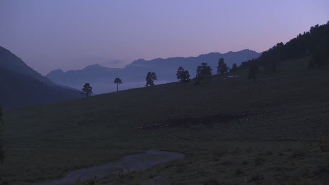 Раннее утро в горах Кавказа