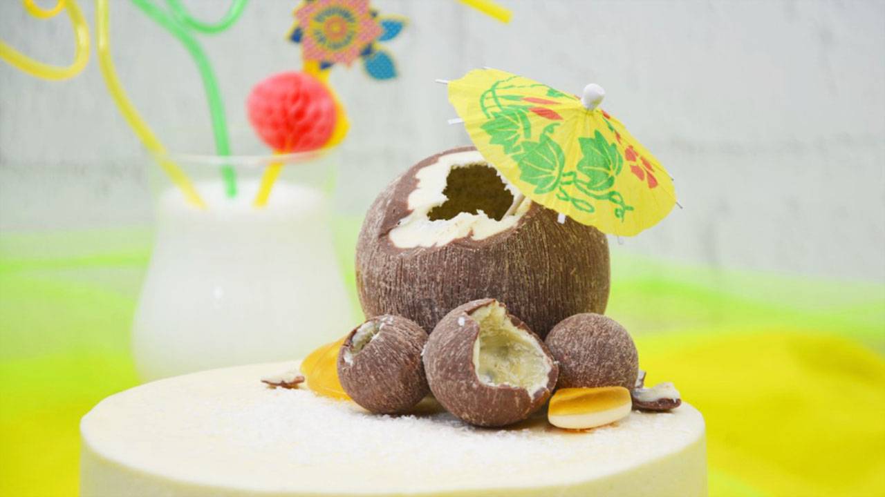 🥥 ШОКОЛАДНЫЕ КОКОСЫ: Идеальный декор из темперированного шоколада! 🍫