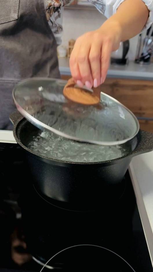 Стильная новинка - обновленные кастрюли линии Granit Ultra Induction в новой, совершенной форме!