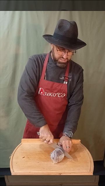 Рулет из пашины северного оленя копченый