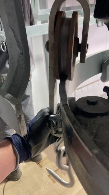 Бойня скота коров. Настройка стрелок на полосовом пути для КРС