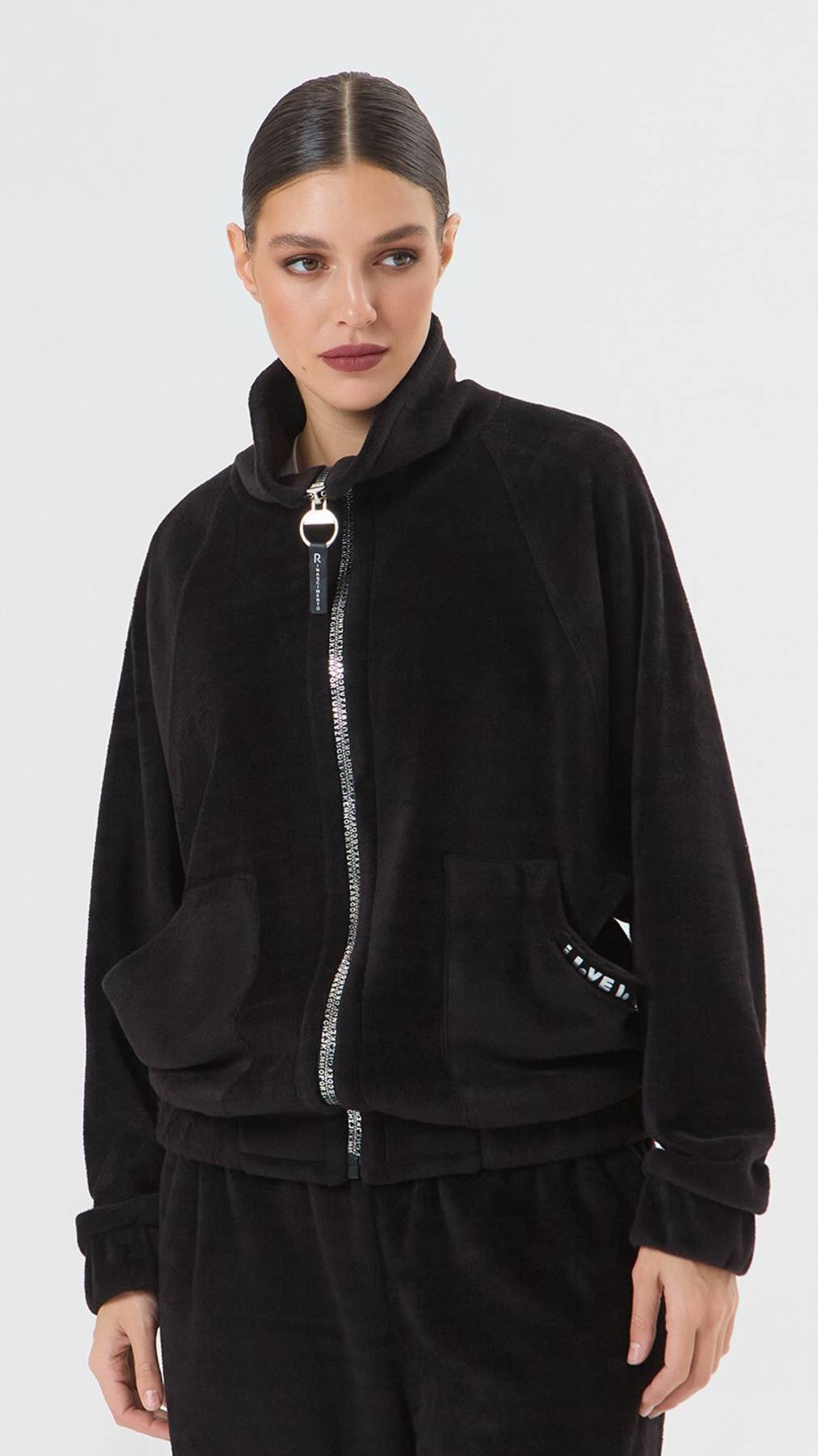 Флисовая куртка женская LO черная Артикул: 0225200703