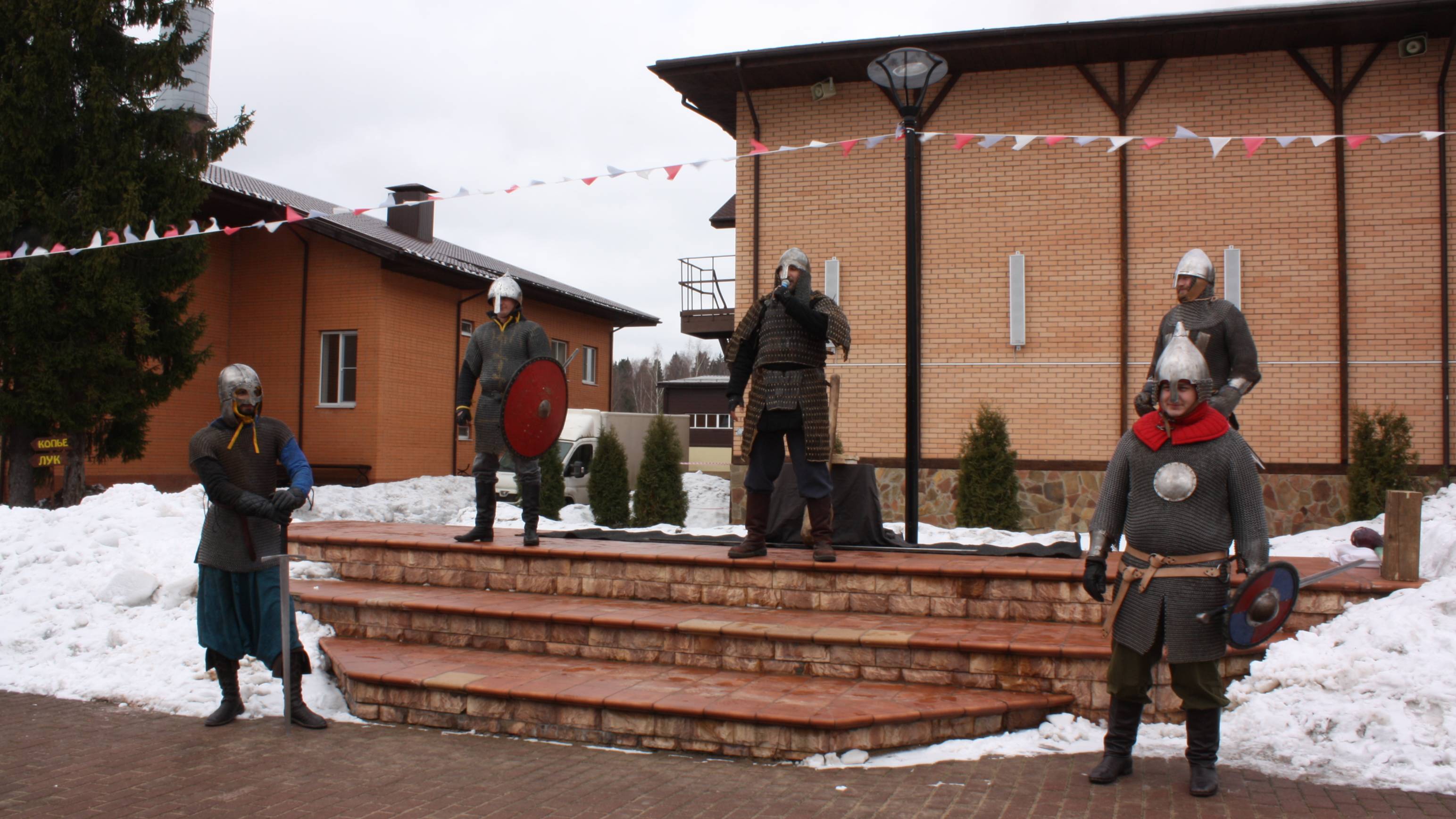 Средневековая шоу - программа и мастер - классы.