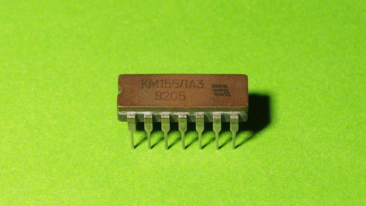 Генератор на микросхеме К155ЛА3.