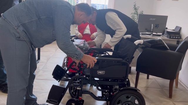 В Новый Редант отправляется очередная инвалидная коляска с электроприводом