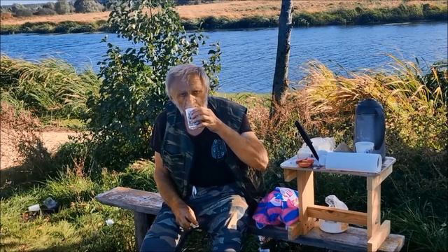 Чай на реке после УДАЧНОЙ рыбалки.