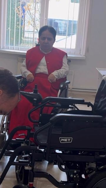 Инвалидная коляска в подарок