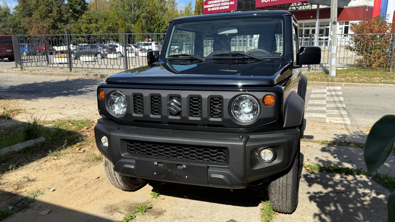 Путешествие за мечтой: Как я искал Suzuki Jimny у официальных дилеров