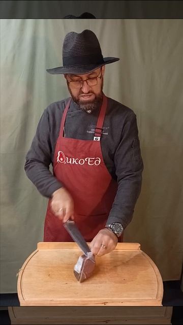 Мясо северного оленя полукопченое