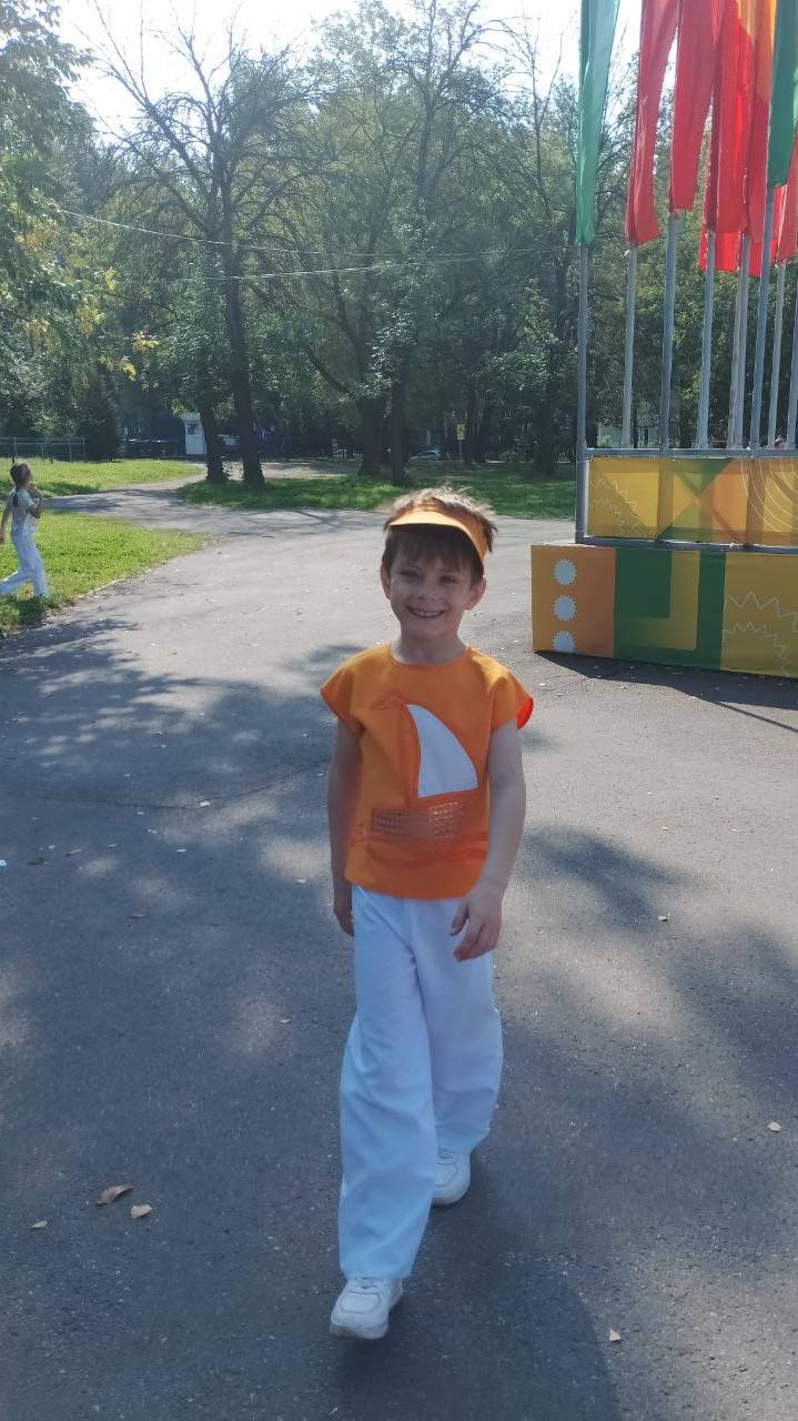 Гена Долгов "Котенок Батончик"(автор. ком. Ю.В. Некрасов, аран. А. Комаров)