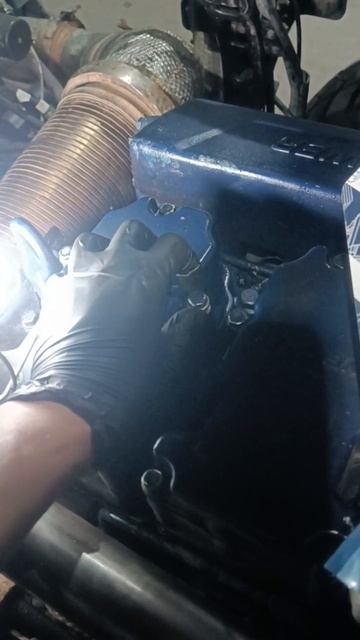 WP12 SHACMAN трещина в головке. Двигатель на капитальный ремонт. Решение в описании