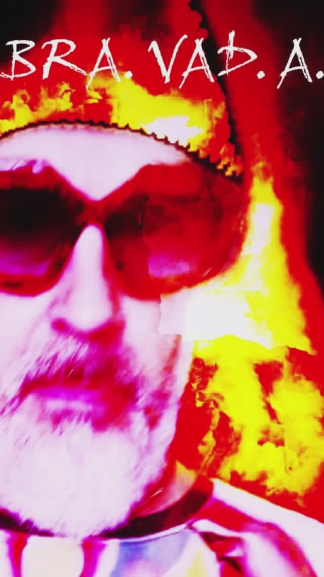 "Кипит вино" Альбом "Кипит вино" автор BRA.VAD.A. (Бравада) Copyright © Все права защищены