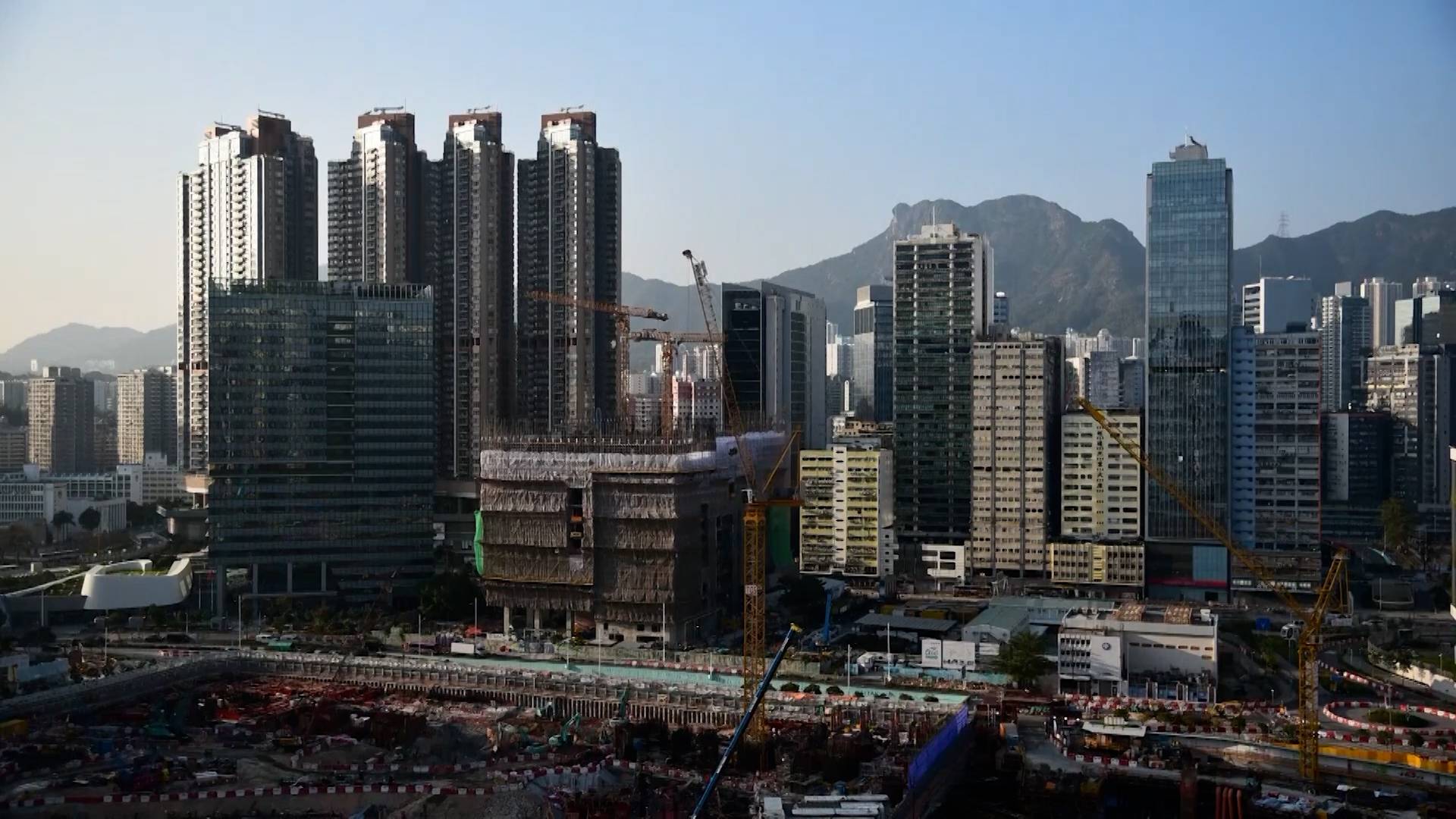 КВАДРАТ РАСТЁТ - ОТ МОСКВЫ ДО КИСЛОВОДСКА/ ПОЧЕМУ ДОРОЖАЕТ ЖИЛЬЁ В РОССИИ?