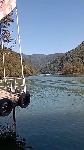 Место впадания потока с водопада в реку Аджарисцкали, Батуми, 8-я Вавилоно-Ассир-ая цивил-я. МНШУ