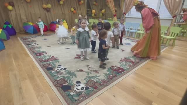 Простой осенний утренник в ясельной группе.