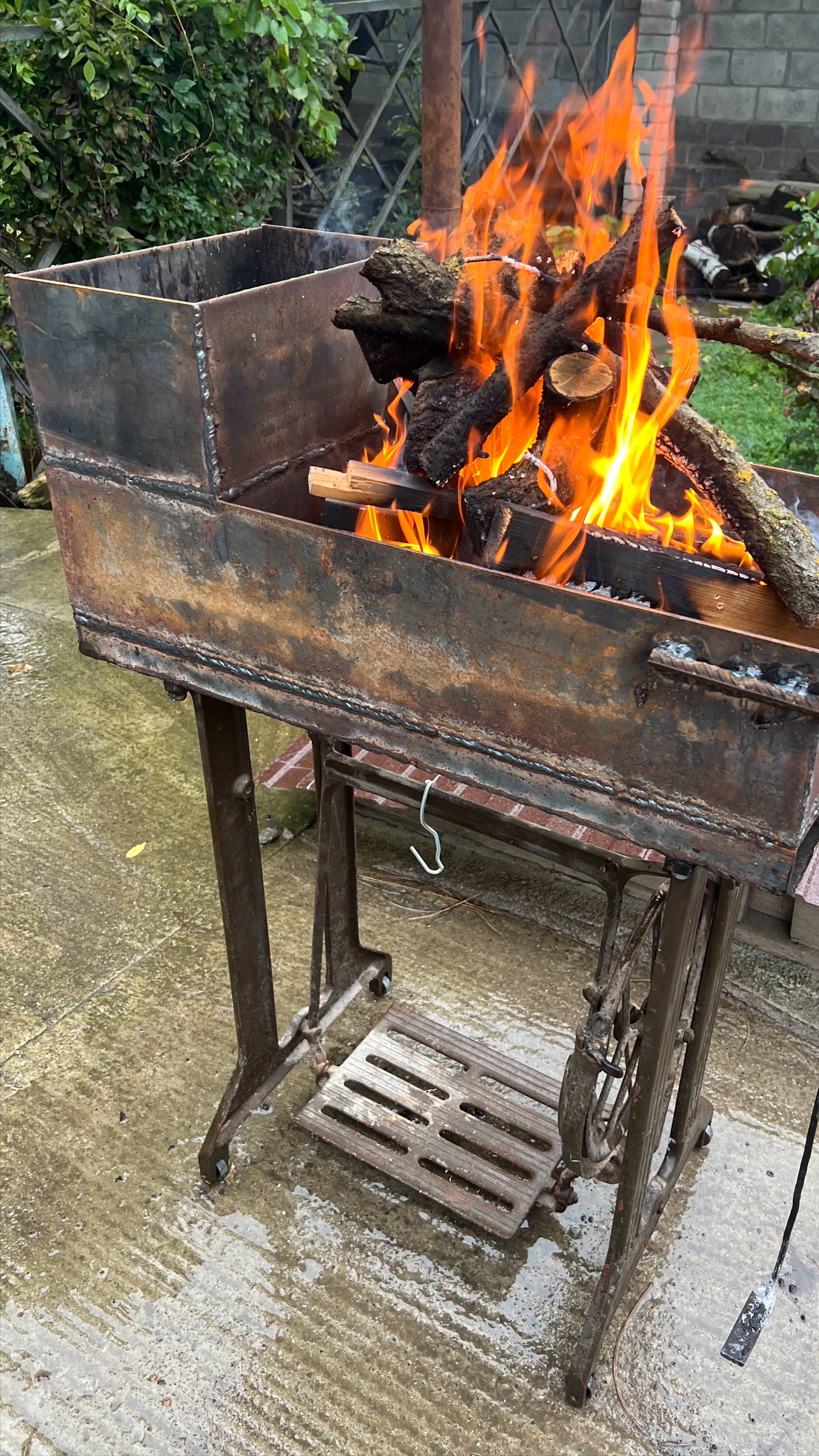 Вторая жизнь швейной машинке