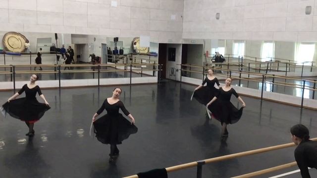 4 СЕСТРЫ ИЗ СТЕРЛИТАМАКА