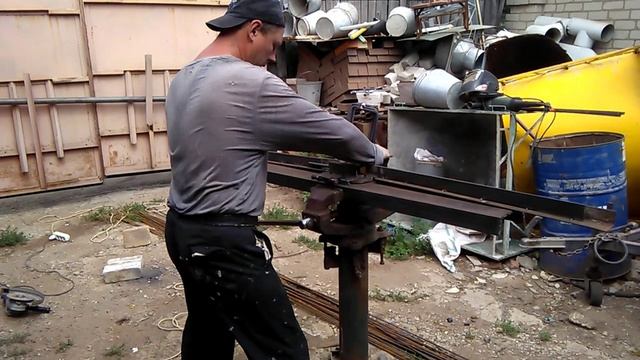 Самодельный станок для гибки арматуры.