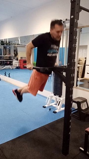 Возраст 40+ Собственный вес 85 кг Количество повторений 30