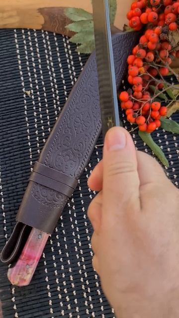 Пчак для девочек, которые любят розовый цвет от Фаруха Шамси.