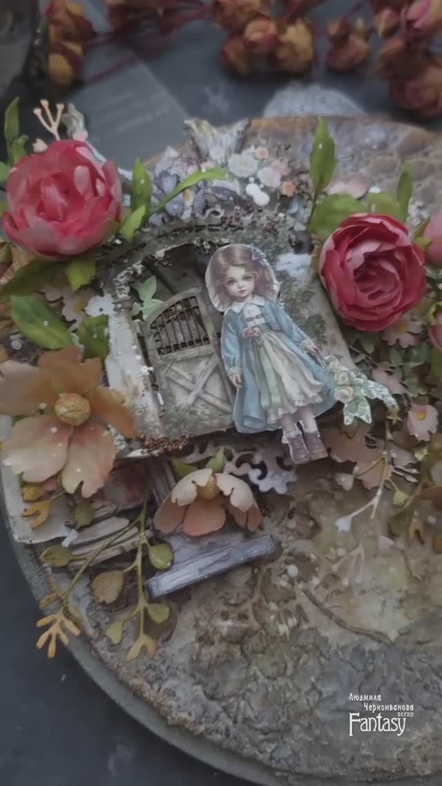 Обзор Миксмедийное панно "На пороге осени"